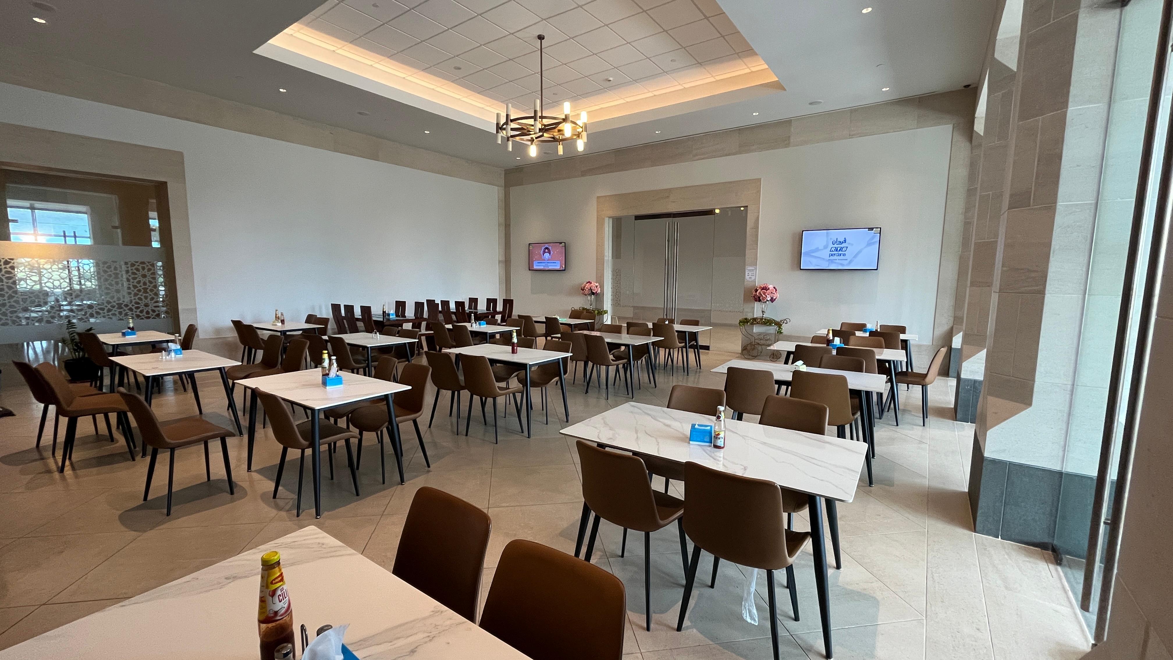 Home - Retails and Dining